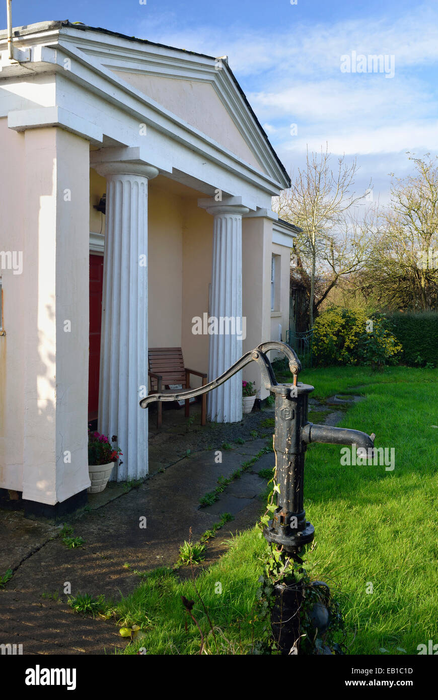 Bridgeman's House & Pump at Purton Gloucester Sharpness Canal Stock ...