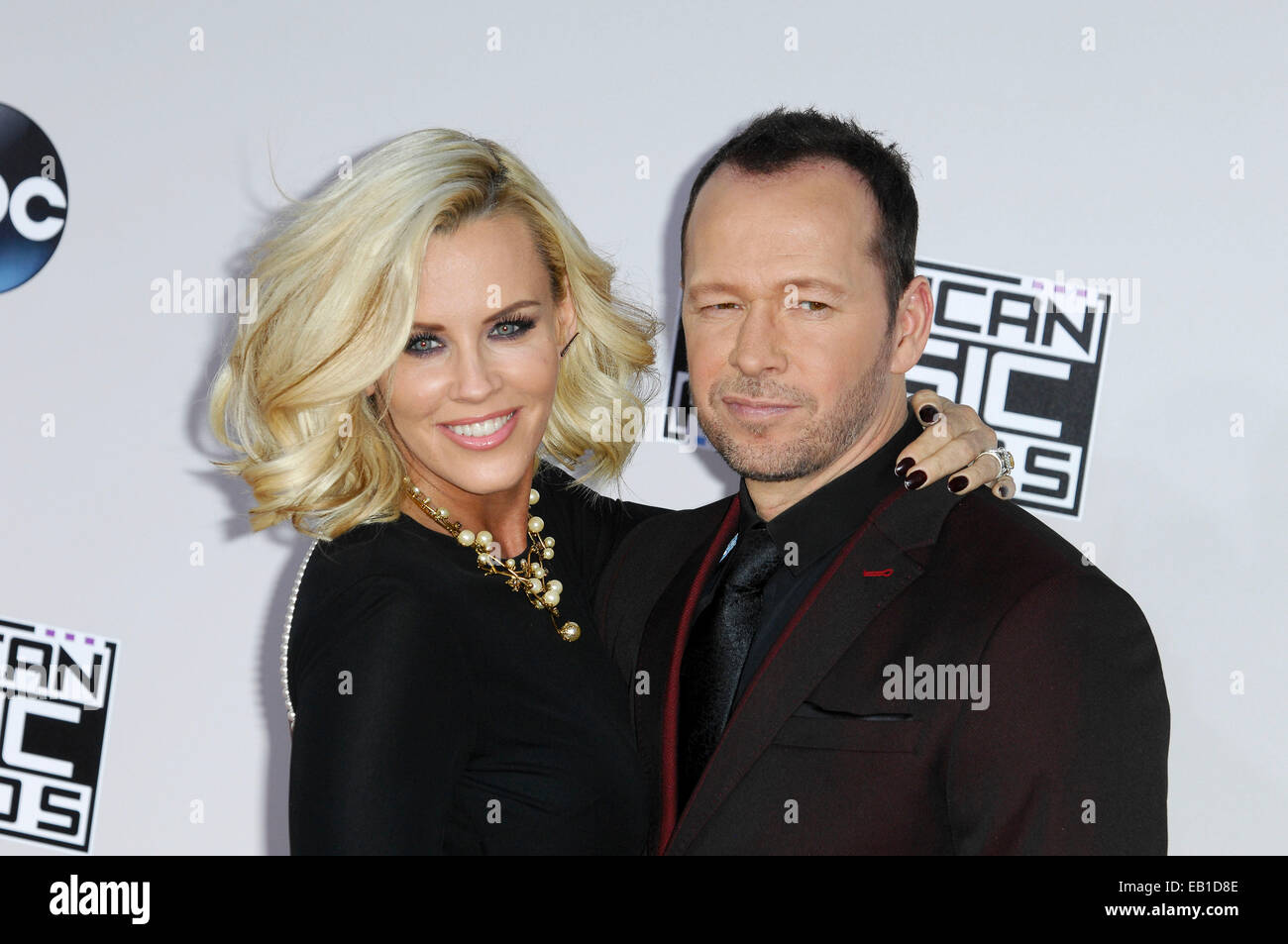 Los Angeles, California, USA. 23rd Nov, 2014. Donnie Wahlberg & wife ...