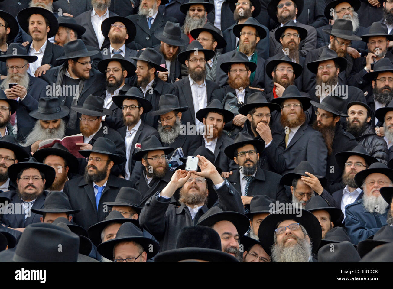 Large group religious jewish rabbis hi-res stock photography and images ...