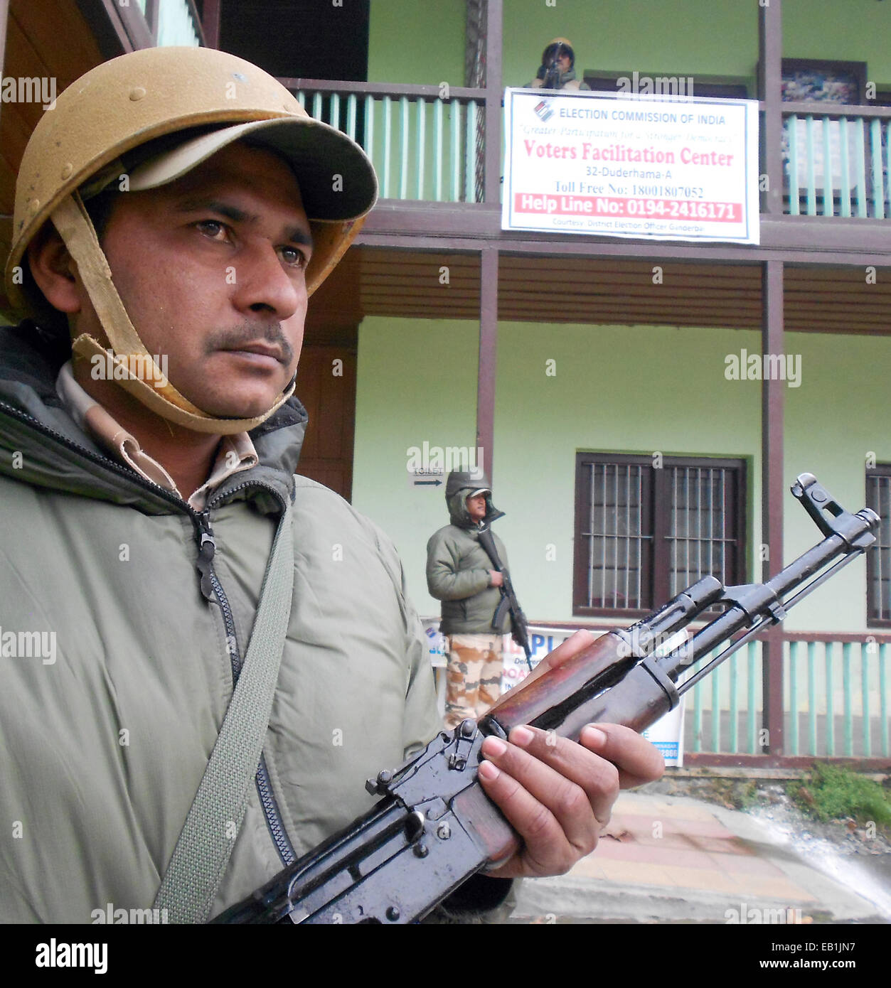 Paramilitary troopers hi-res stock photography and images - Alamy