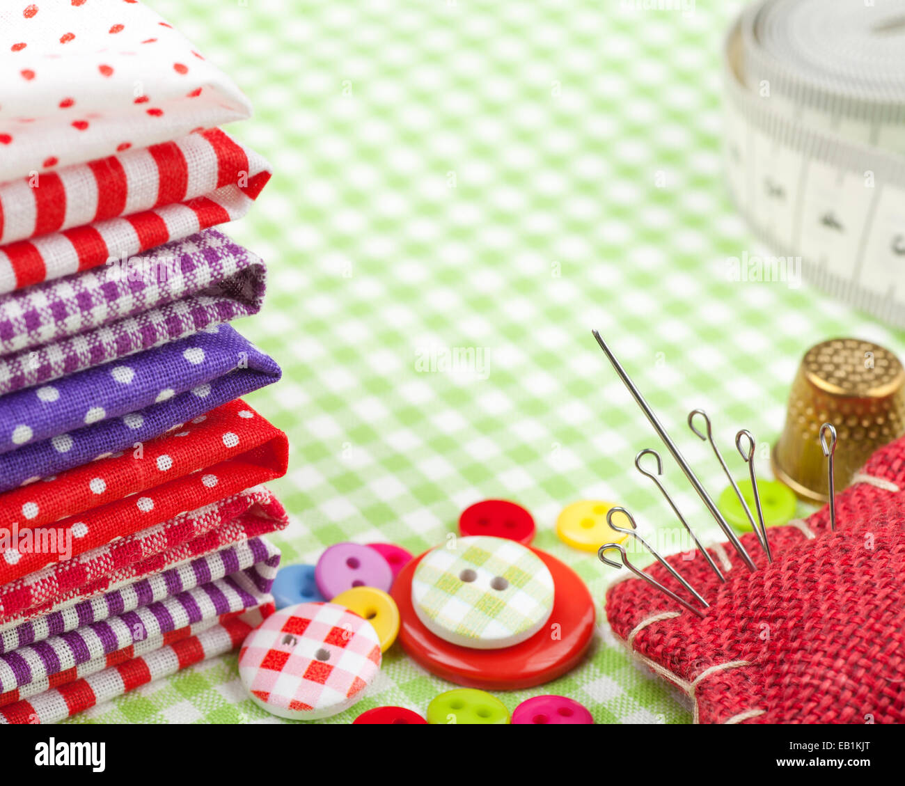 Sewing items hi-res stock photography and images - Alamy