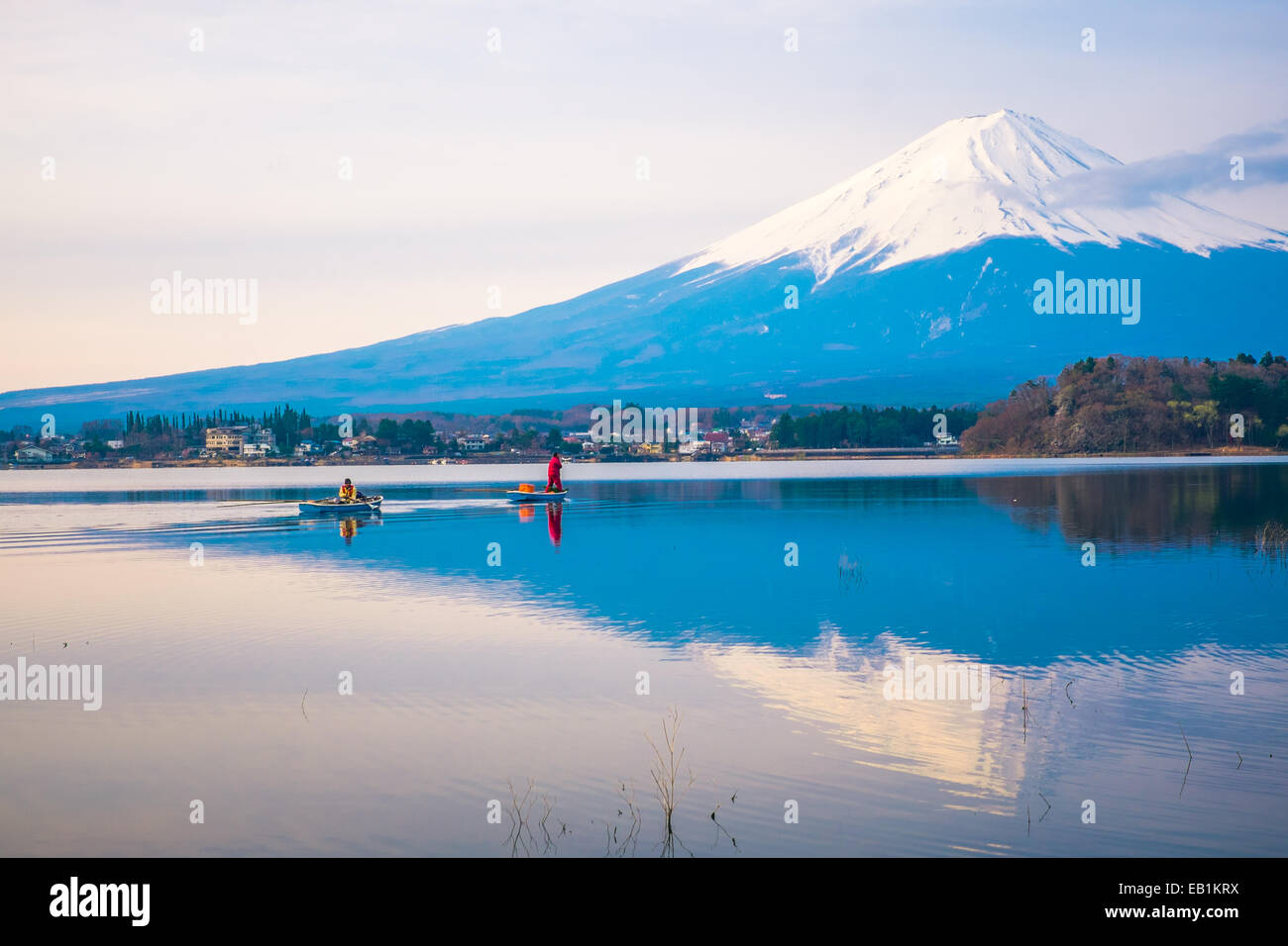 The beautiful mount Fuji in Japan at sunrise Stock Photo - Alamy