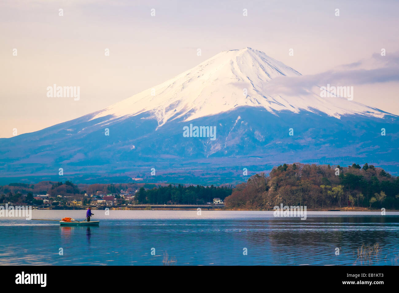 The beautiful mount Fuji in Japan at sunrise Stock Photo - Alamy