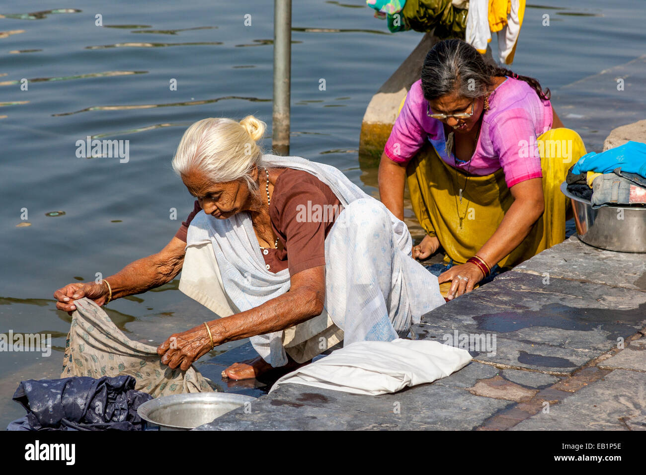 Old time washing clothes hi-res stock photography and images - Alamy