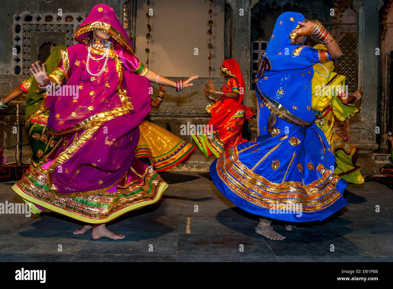Traditional Rajasthani Dance Show, Udaipur, Rajasthan, India Stock ...