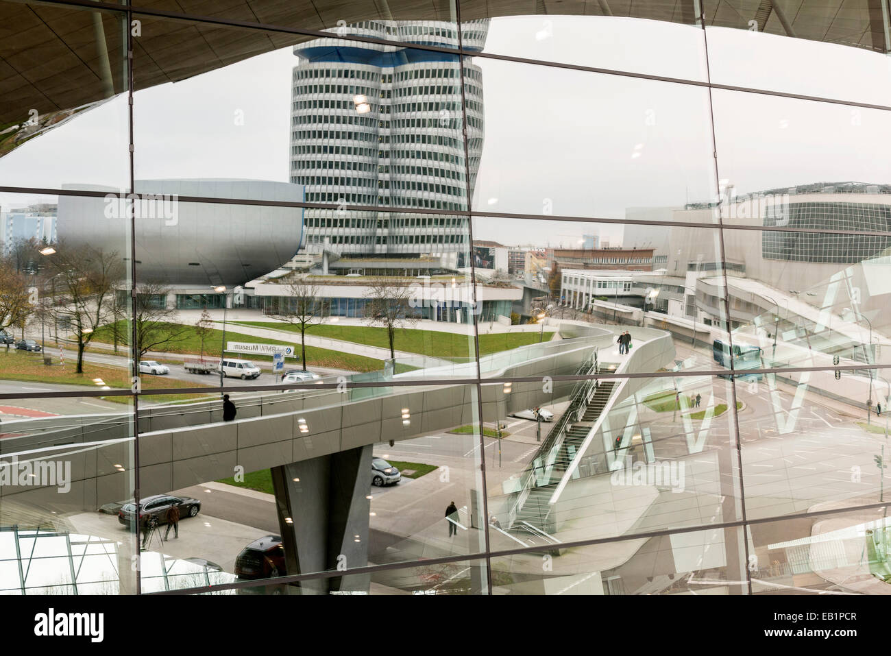 BMW-Buildings and BMW-Museum , Reflections on BMW-Welt Building ...