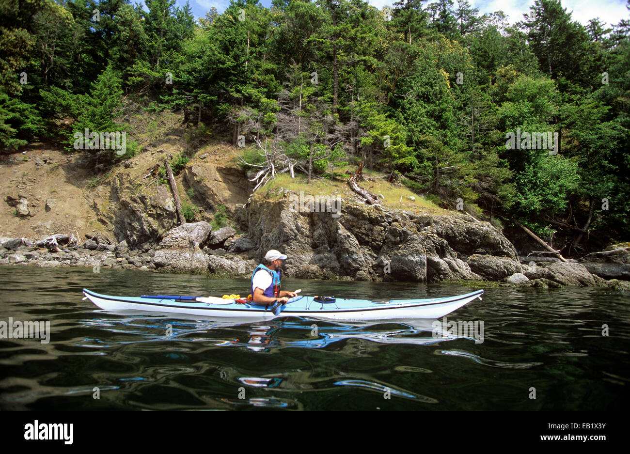 Kayaking with orcas hi-res stock photography and images - Alamy