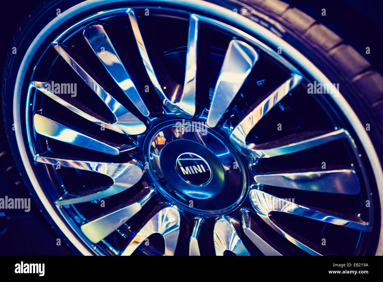 Mini Cooper Wheel Stock Photo - Alamy