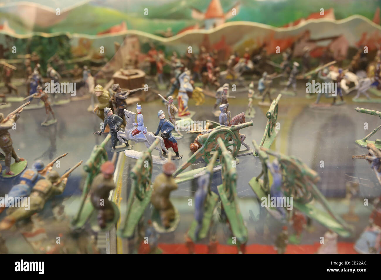 Toy mini soldier figures hi-res stock photography and images - Alamy