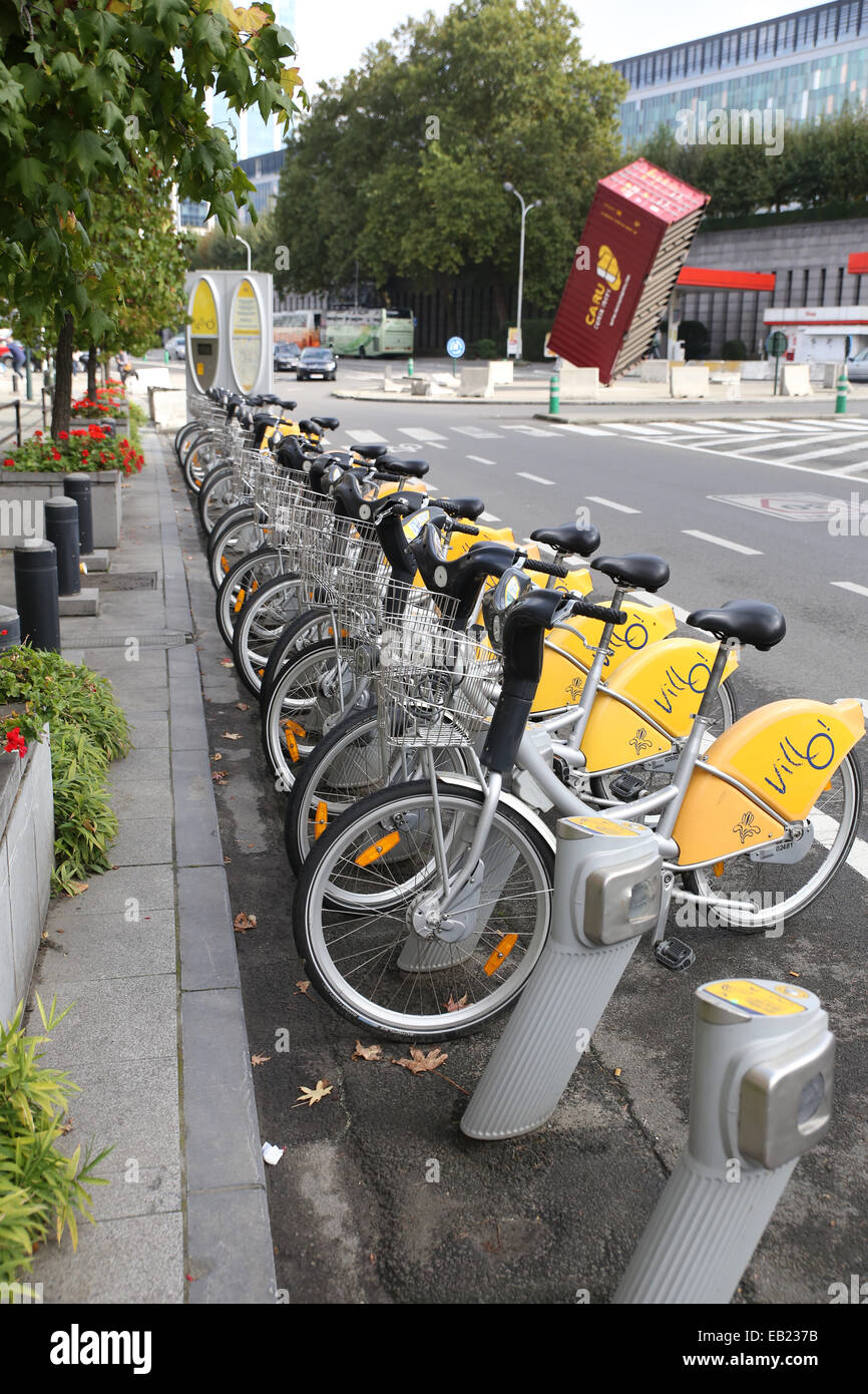bicycle rental rack europe Stock Photo - Alamy