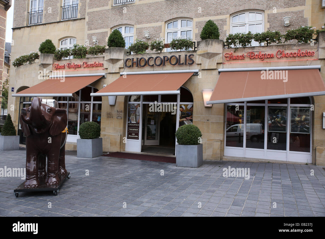Belgian chocolates hi-res stock photography and images - Alamy