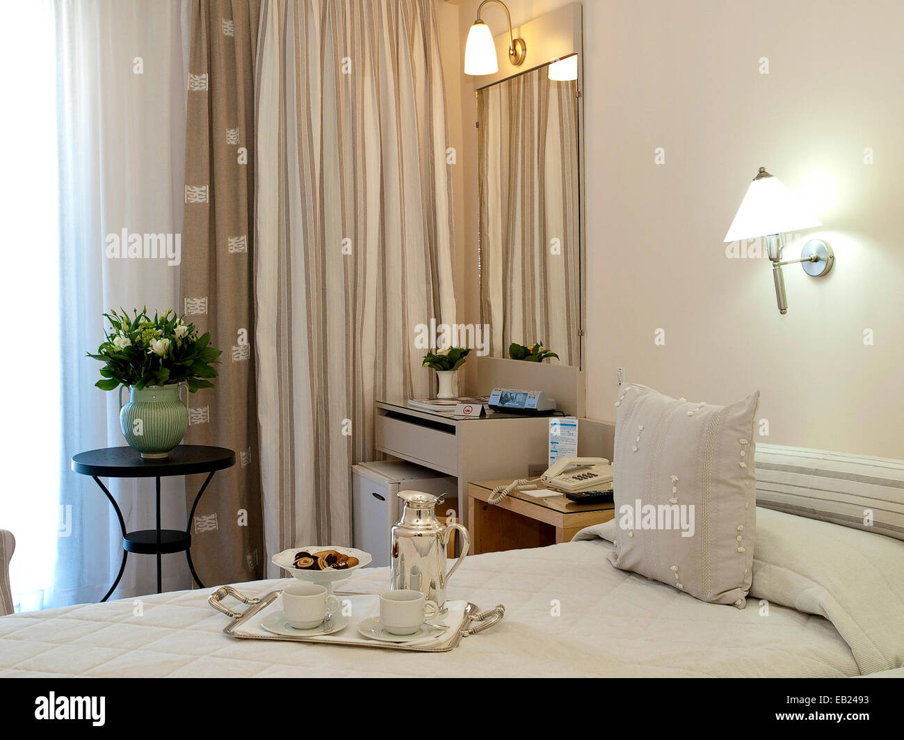 Hotel room interior Stock Photo - Alamy