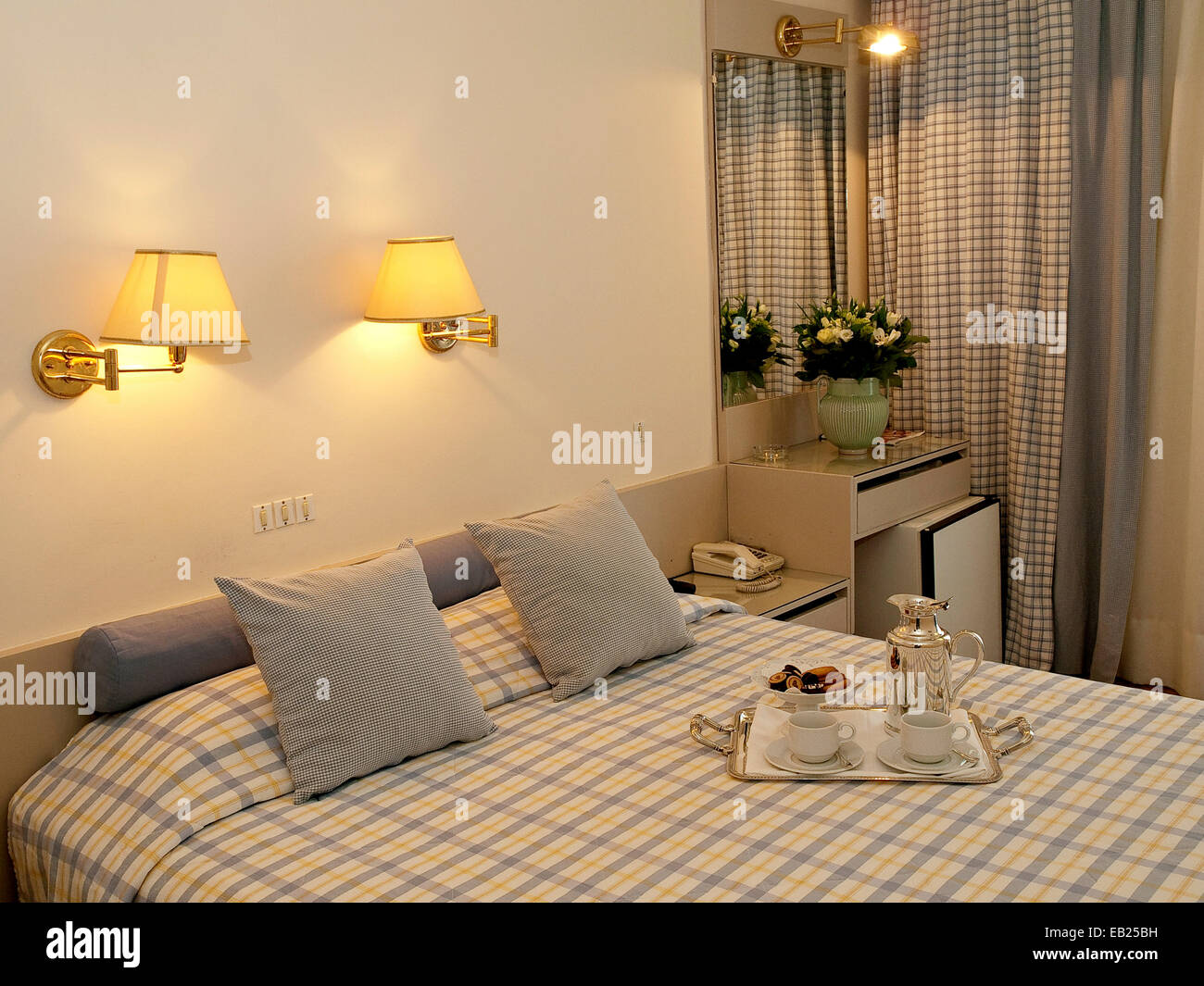 Hotel room interior Stock Photo - Alamy