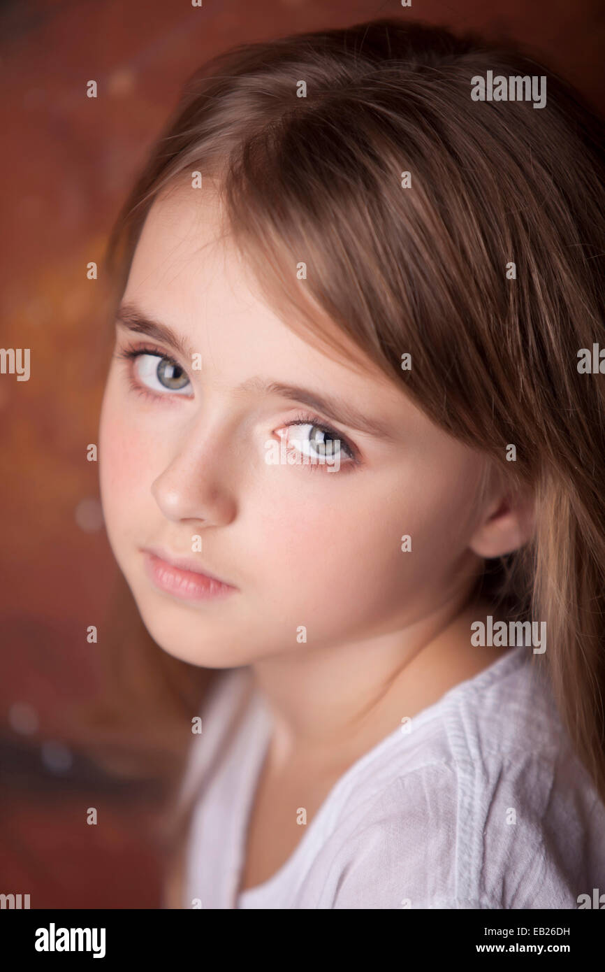 Portrait of beautiful teen girl Stock Photo - Alamy