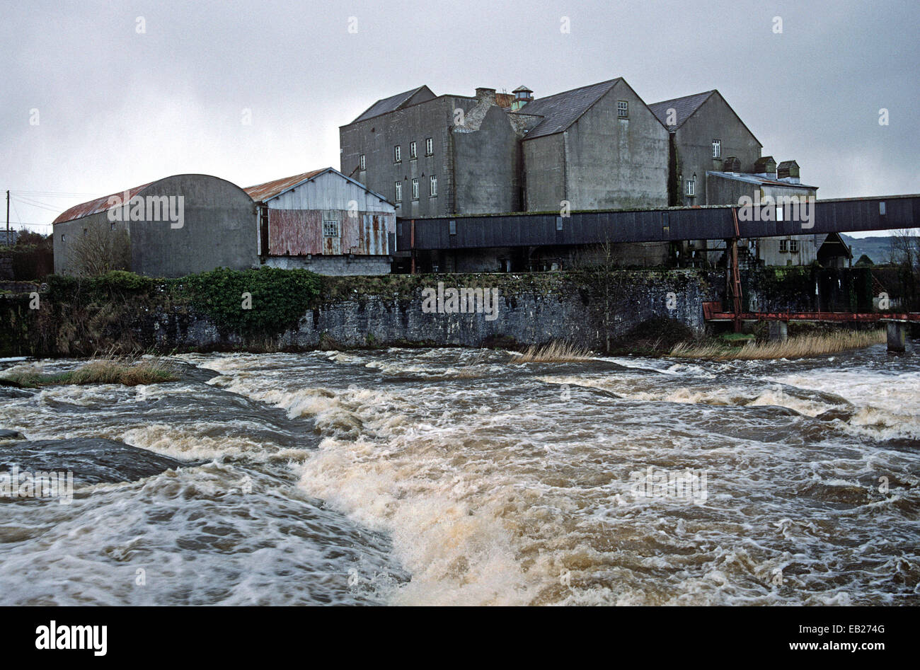 River ballysadare ireland hi-res stock photography and images - Alamy