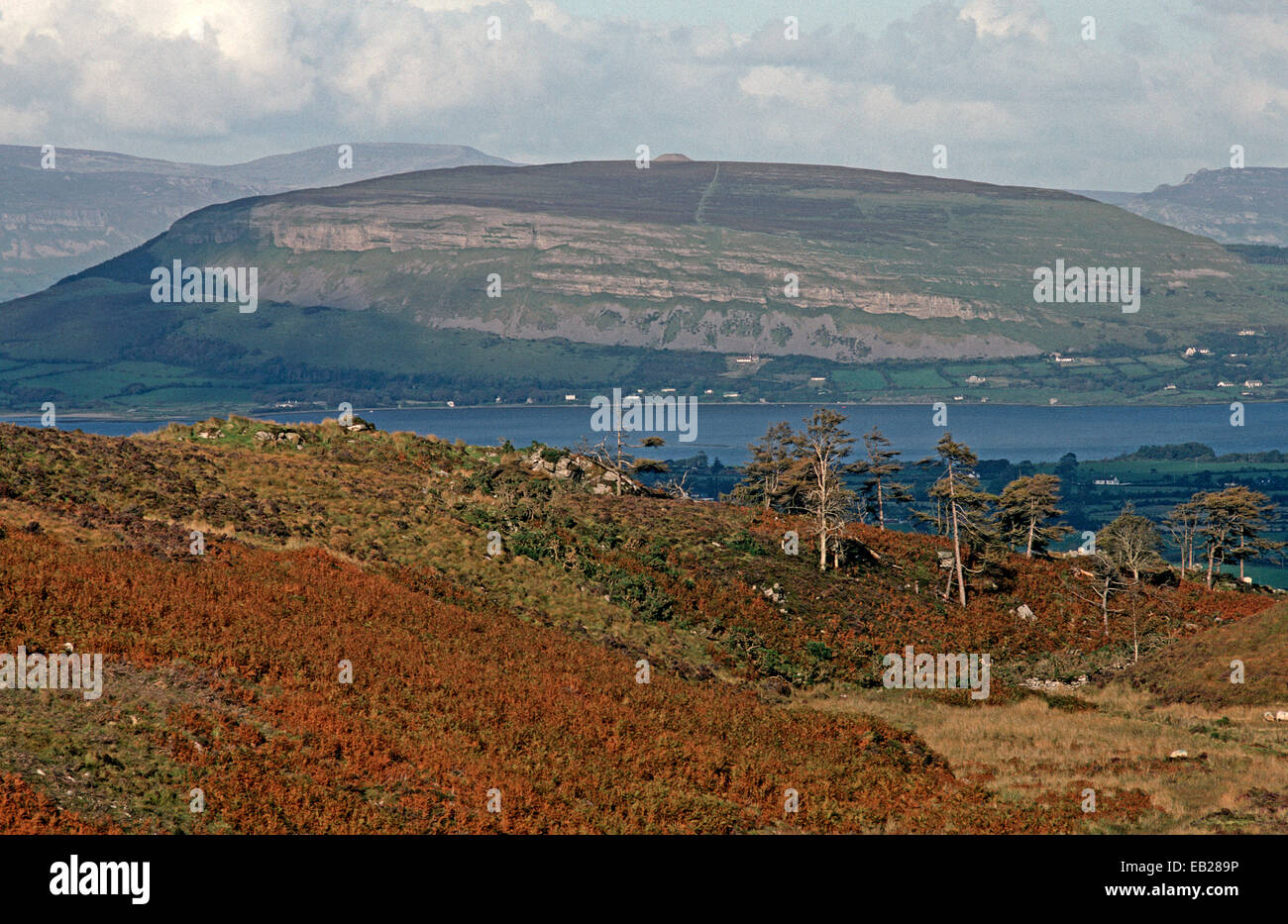 KNOCKNAREA HILL, COUNTY SLIGO, IRELAND, WHERE QUEEN MAEVE'S BURIAL TOMB ...