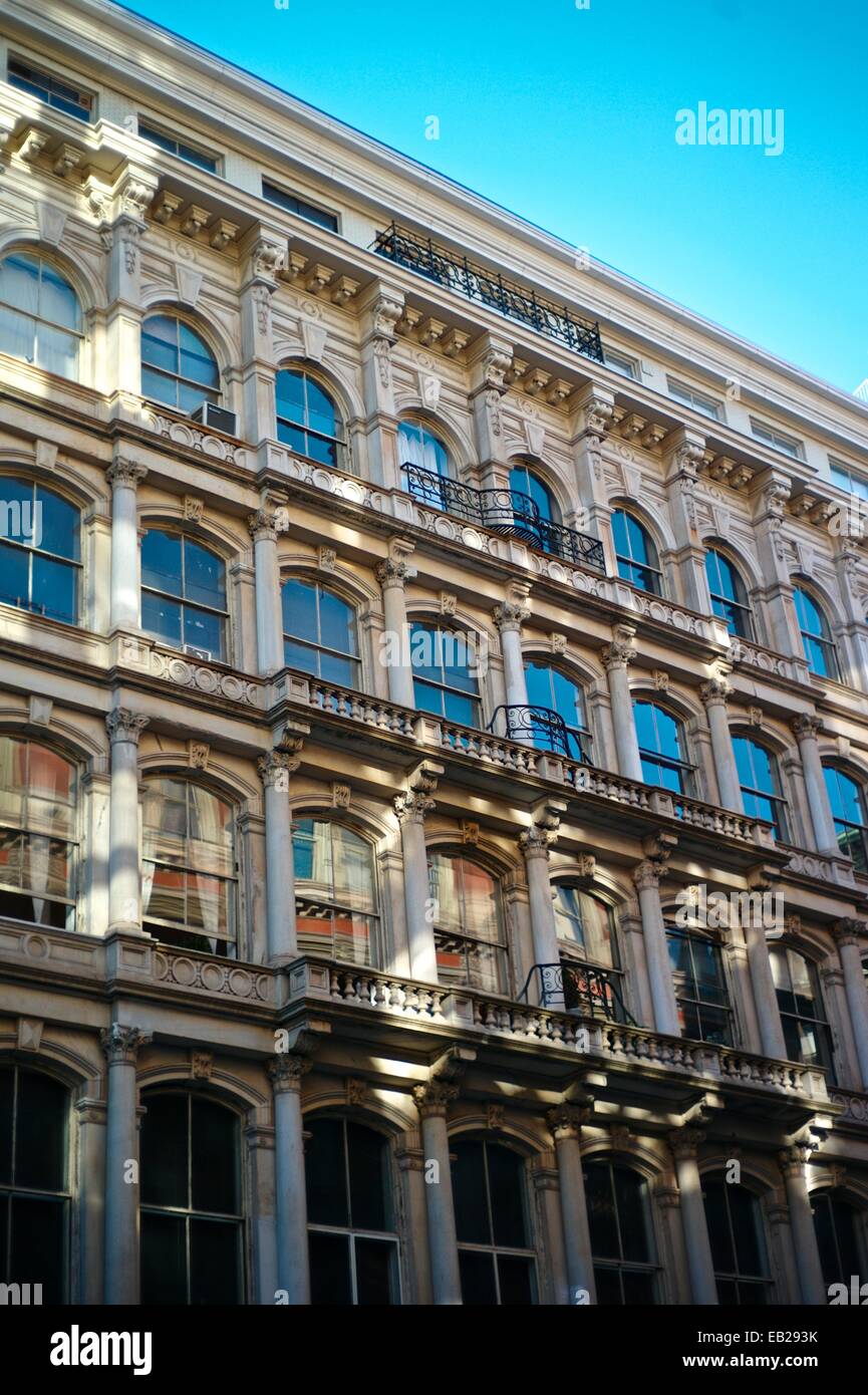 Building around Union Square in New York Stock Photo - Alamy