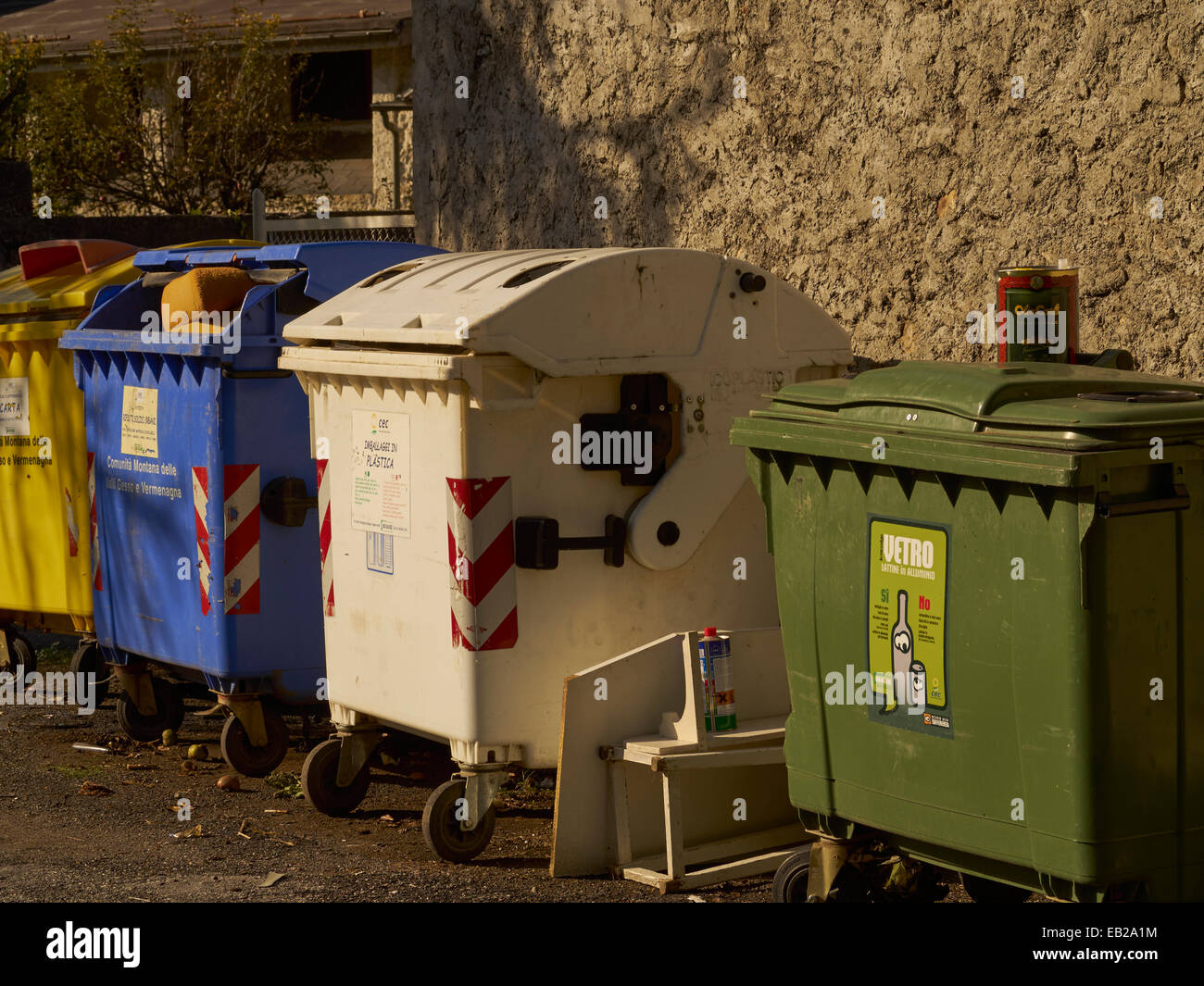 Recycling recycle bins italy hi-res stock photography and images - Alamy