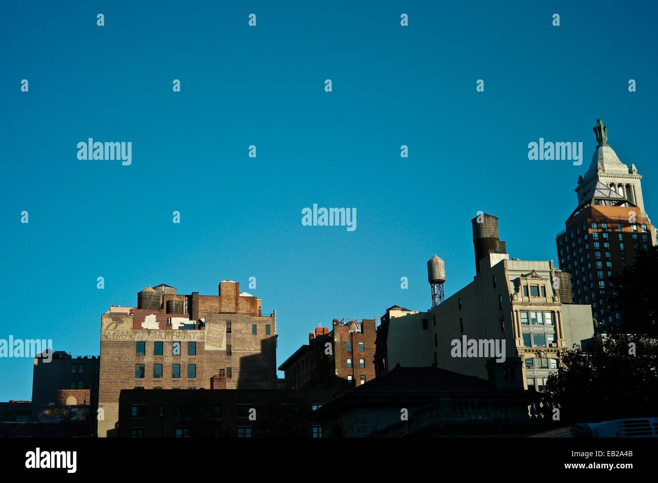 Building around Union Square in New York Stock Photo - Alamy