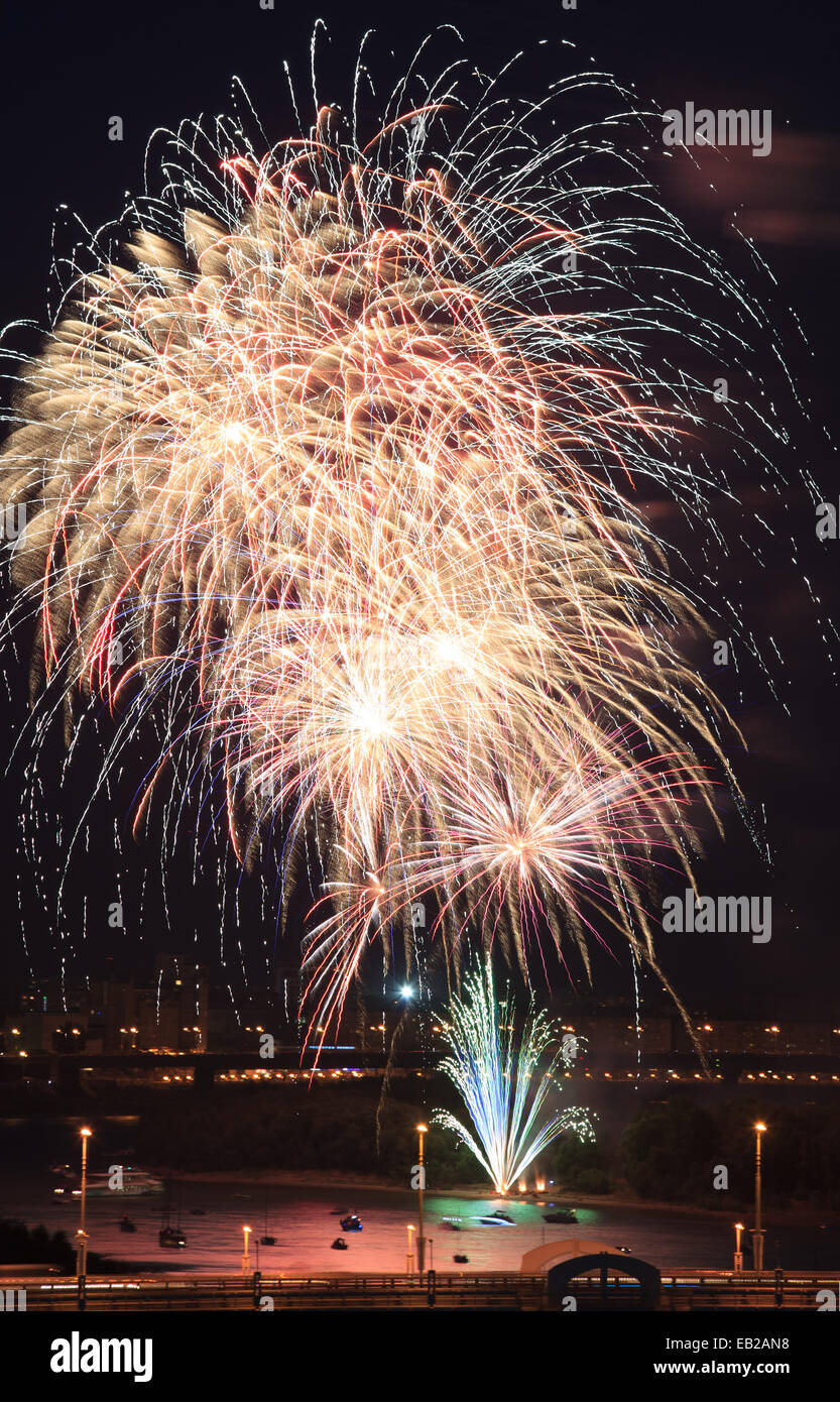 Powerful fireworks hi-res stock photography and images - Alamy