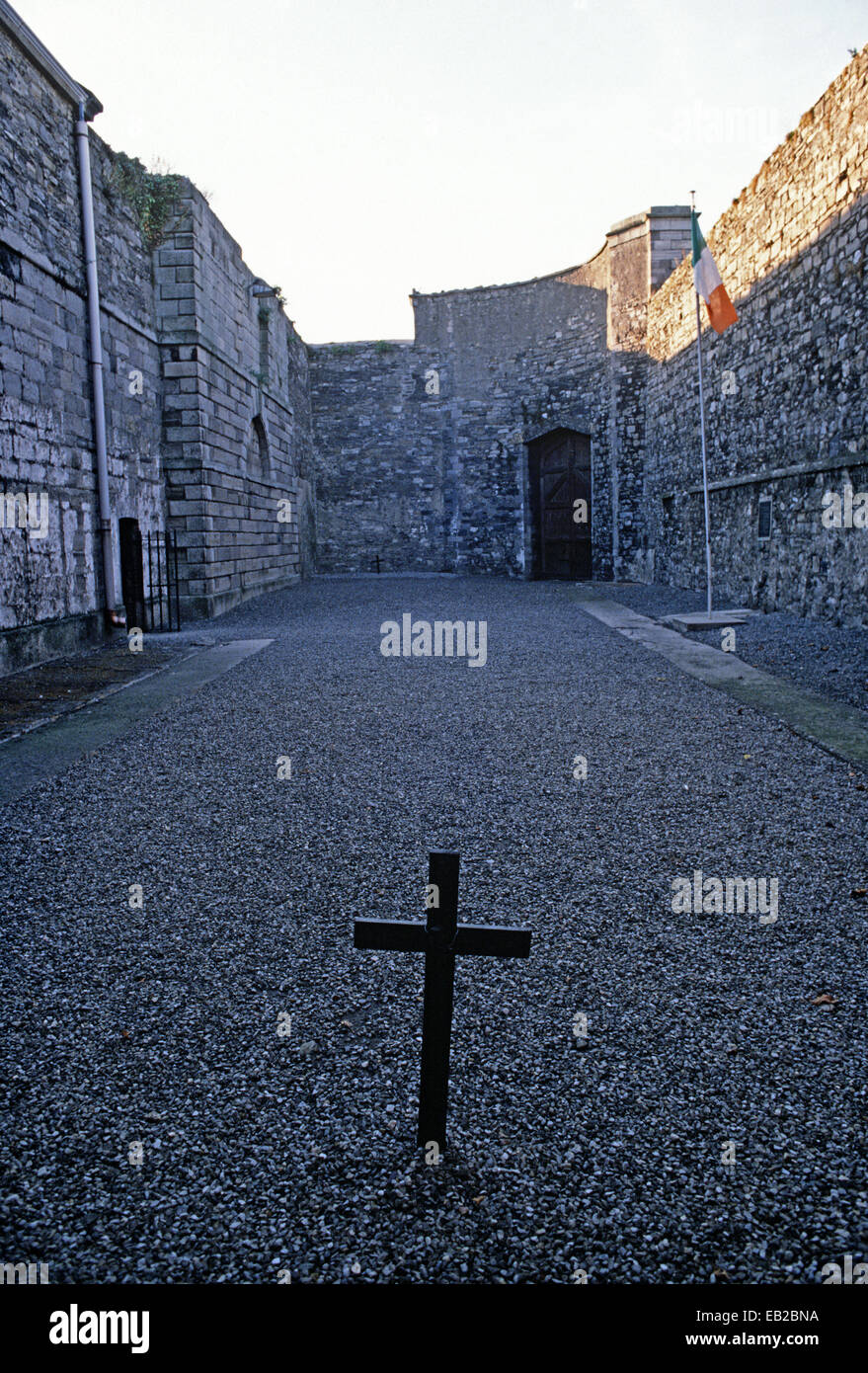 Executed 1916 High Resolution Stock Photography and Images - Alamy