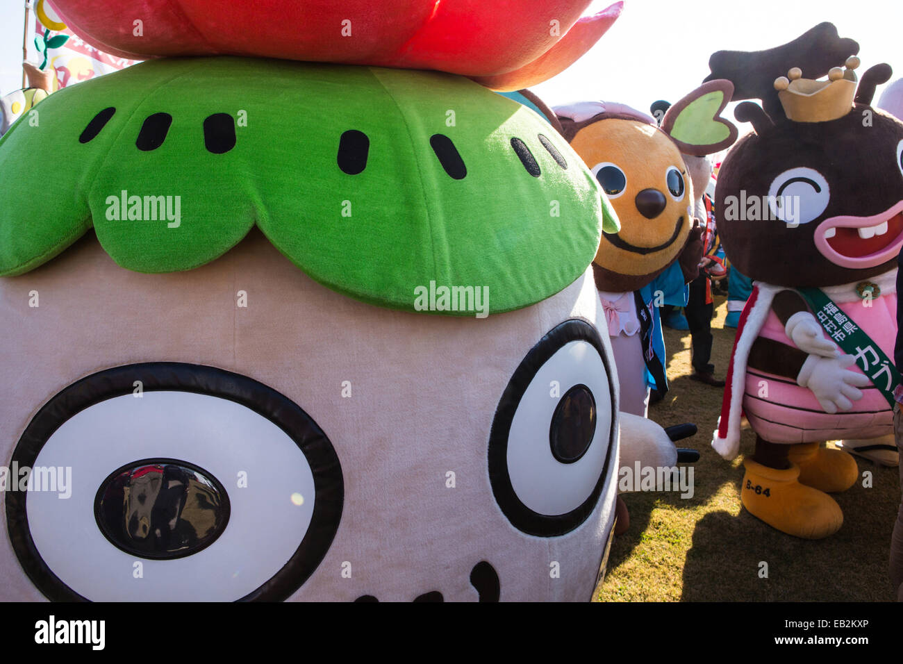 Mascot characters from across Japan gather at the World Mascot ...