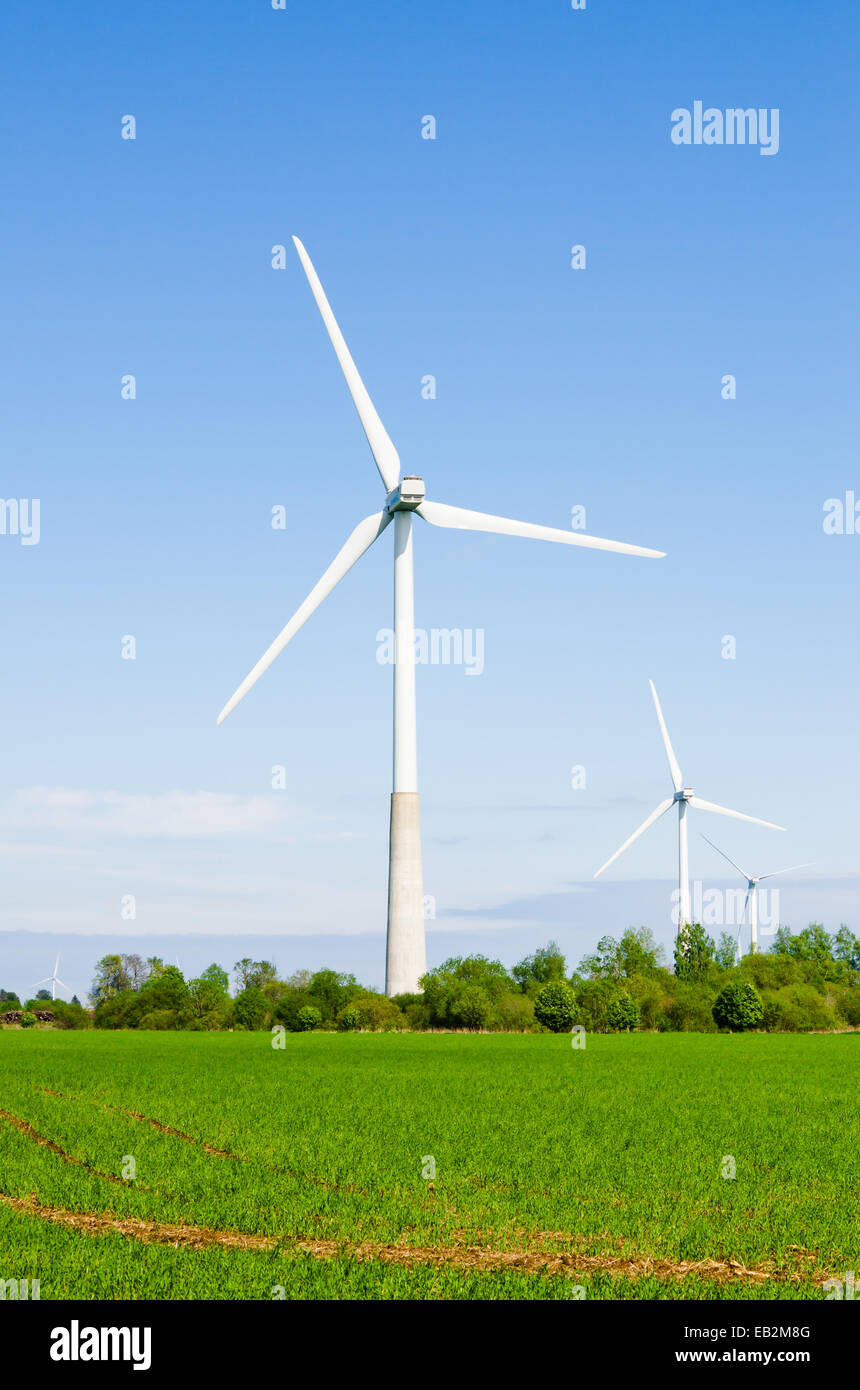 Wind tower installation hi-res stock photography and images - Alamy