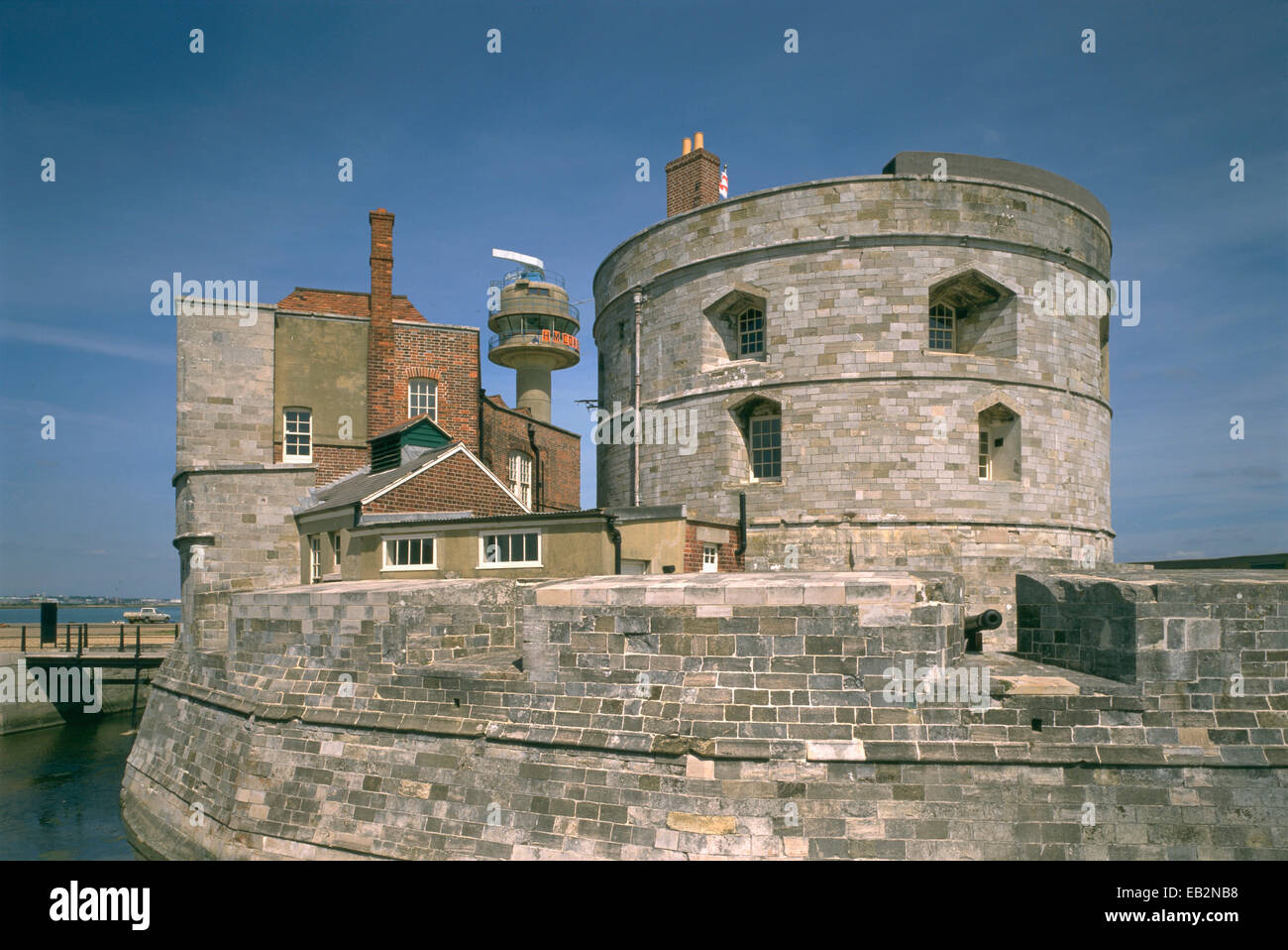 Calshot castle coastal defence hi-res stock photography and images - Alamy