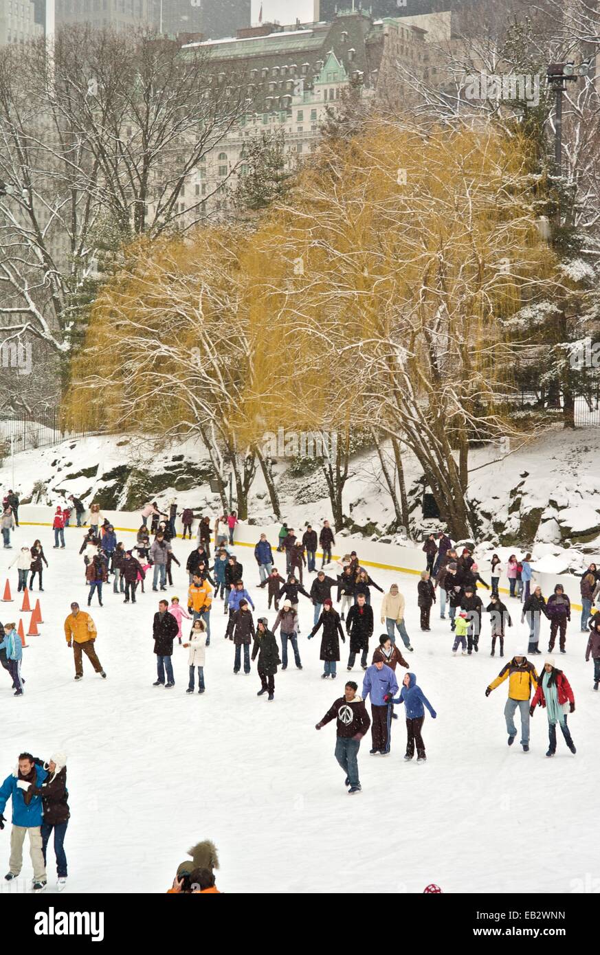 People skating on the Trump Skating Rink in Central Park during a ...
