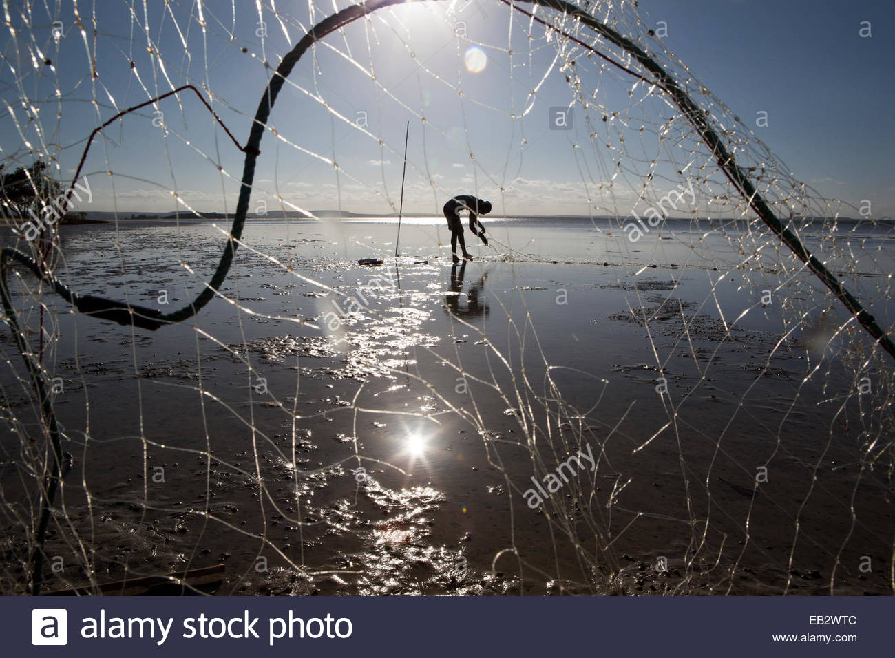 Aboriginal Fishing Australia Stock Photos & Aboriginal Fishing ...