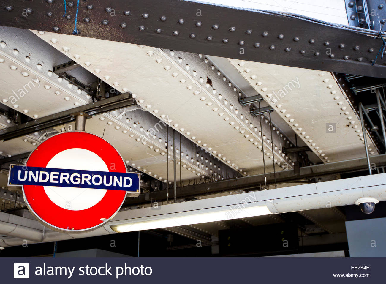 Tube Train Paddington Underground Station Stock Photos & Tube Train ...