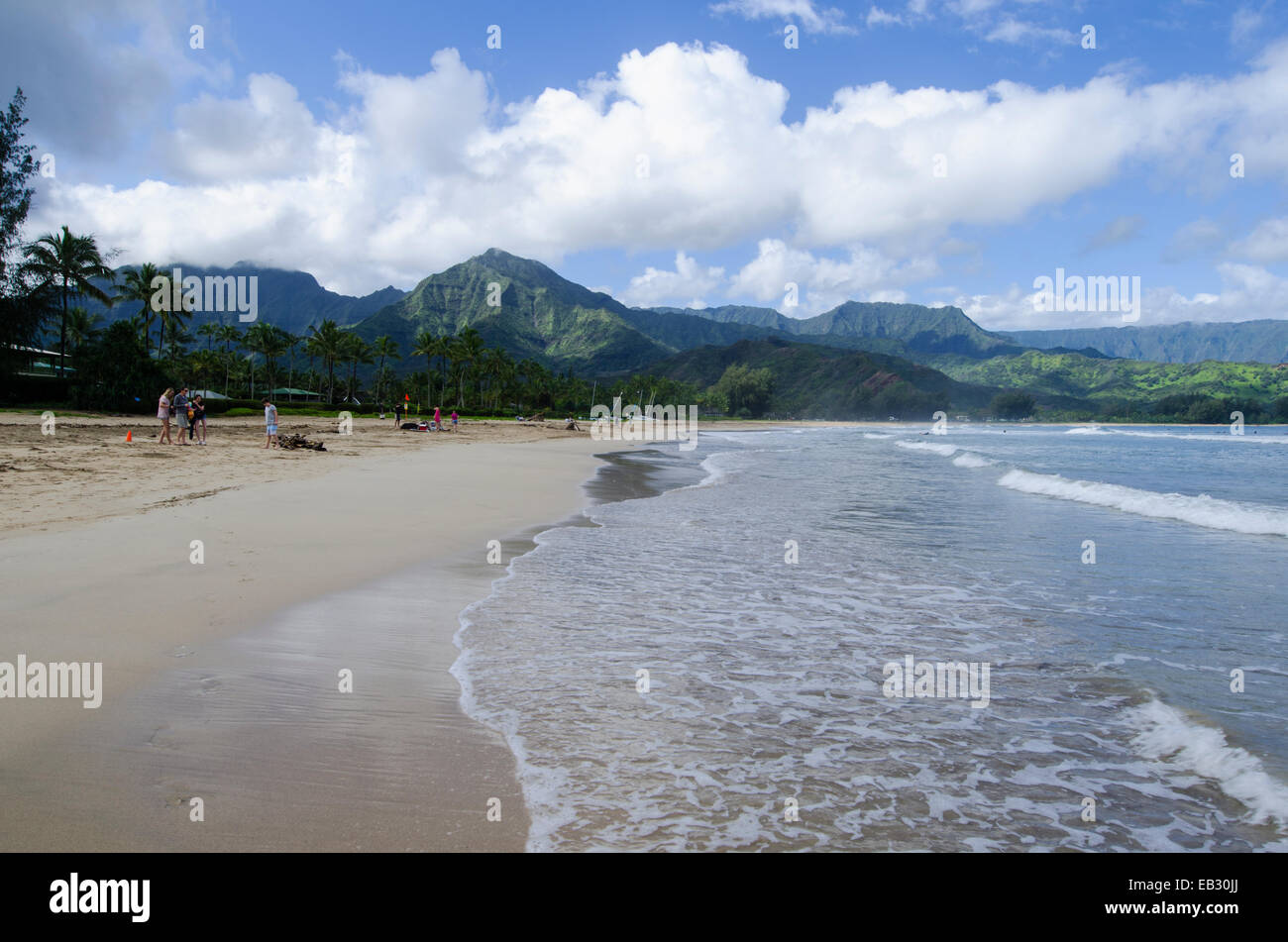 Hanalei Beach and Hanalei Bay on the north shore of Kauai, Hawaii Stock ...