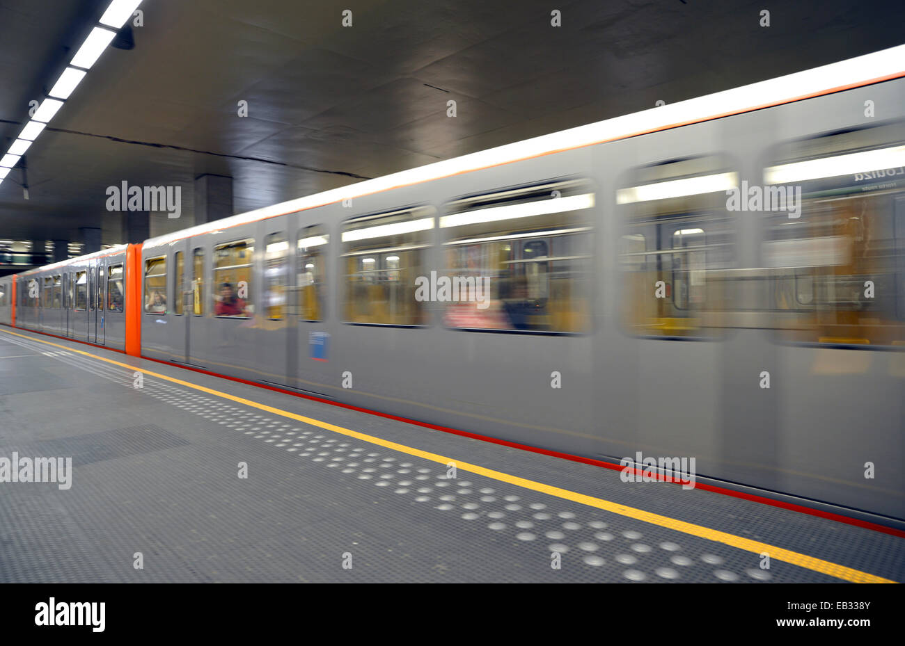 Brussels metro hi-res stock photography and images - Alamy