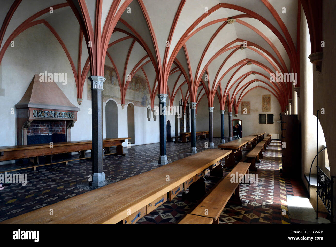 Convent refectory, Malbork, Europe's largest medieval castle complex ...