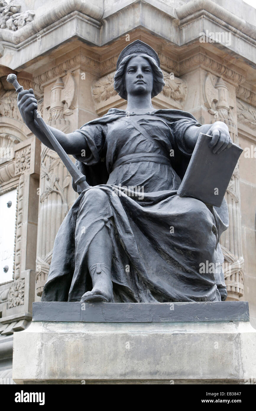 Statue of "Law" at the base of El Ángel de la Independencia or The ...