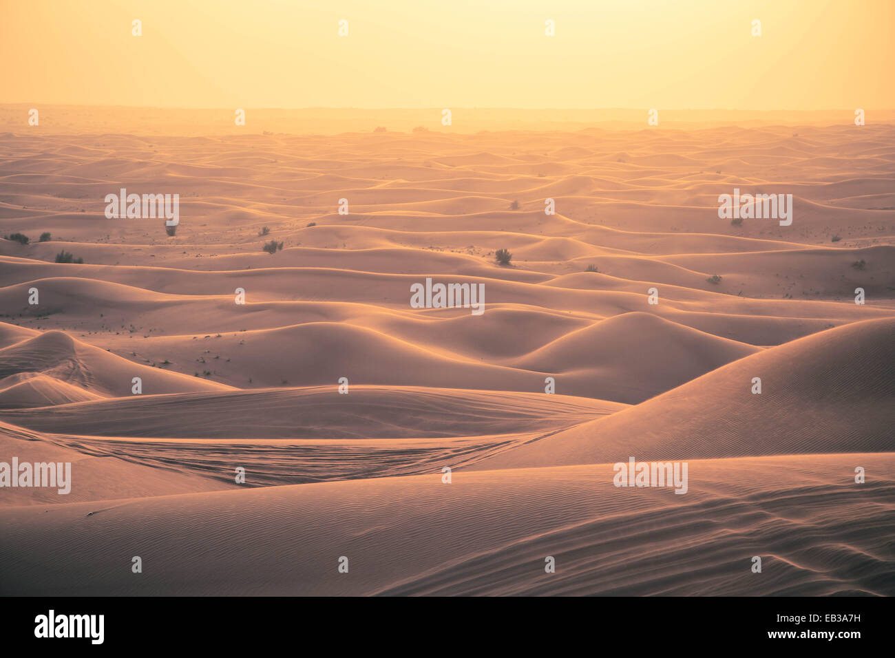 View sand dunes sunset hi-res stock photography and images - Alamy