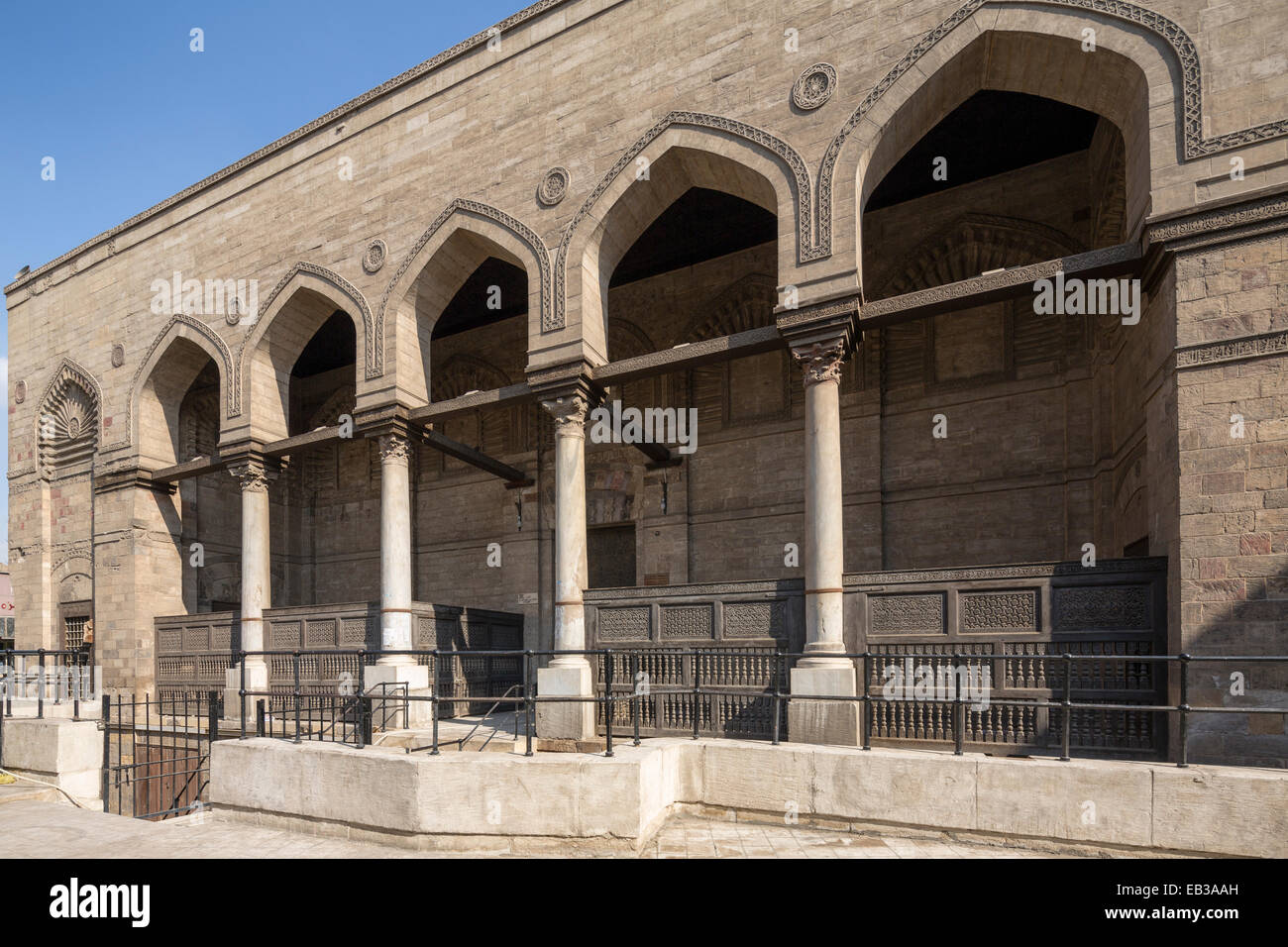 facade, the mosque of al-Salih Tala'i', Cairo, Egypt Stock Photo - Alamy