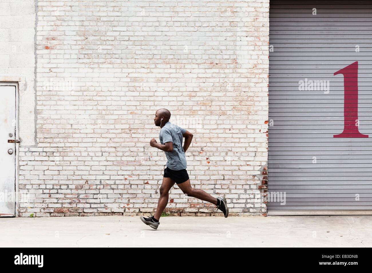 Sidewalk exercise hi-res stock photography and images - Alamy