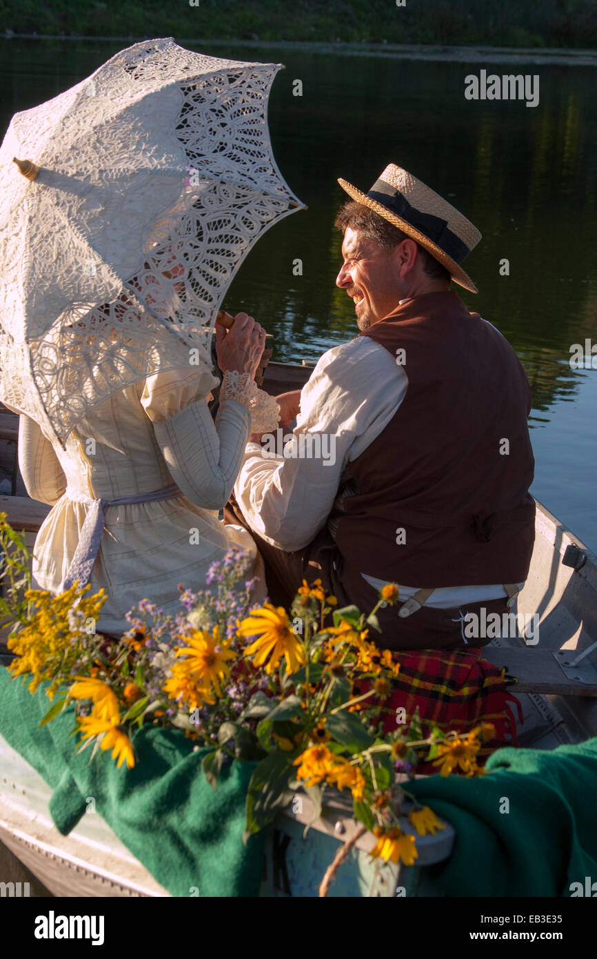 Victorian couple hi-res stock photography and images - Alamy