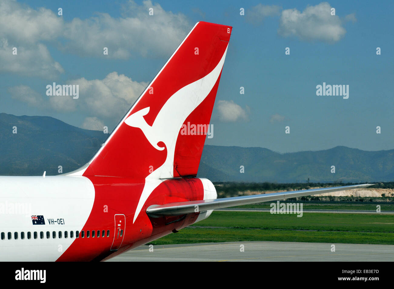 Qantas Airlines Logo