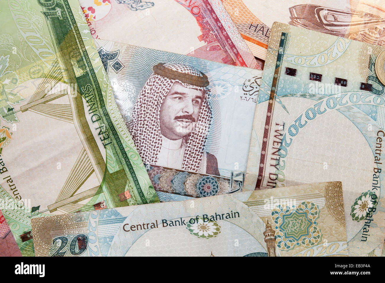 Modern Bahrain dinars banknotes, close up background Stock Photo - Alamy