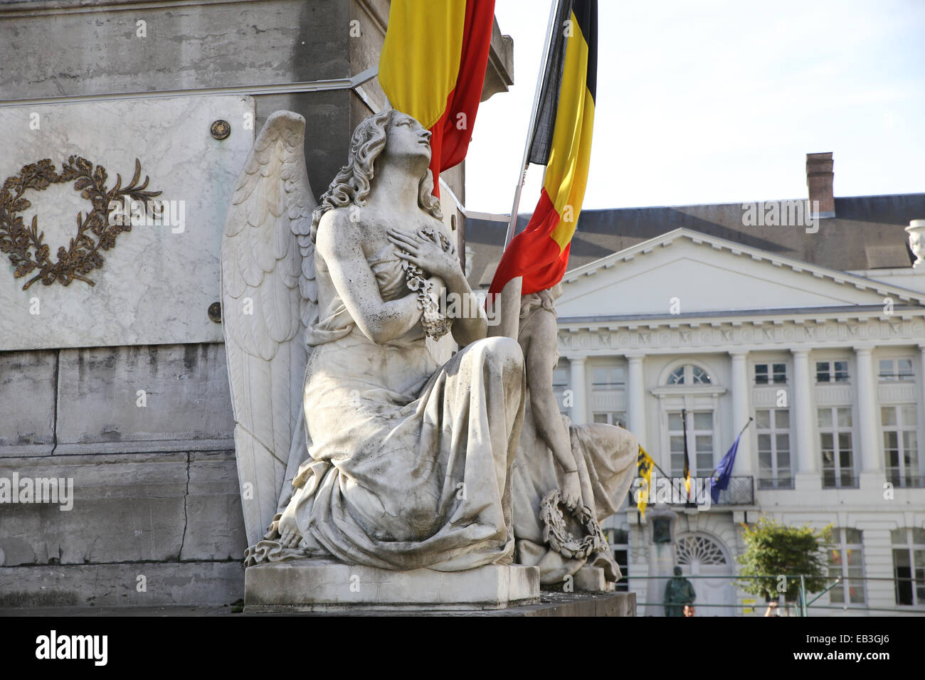 Brussels belgium statue hi-res stock photography and images - Alamy