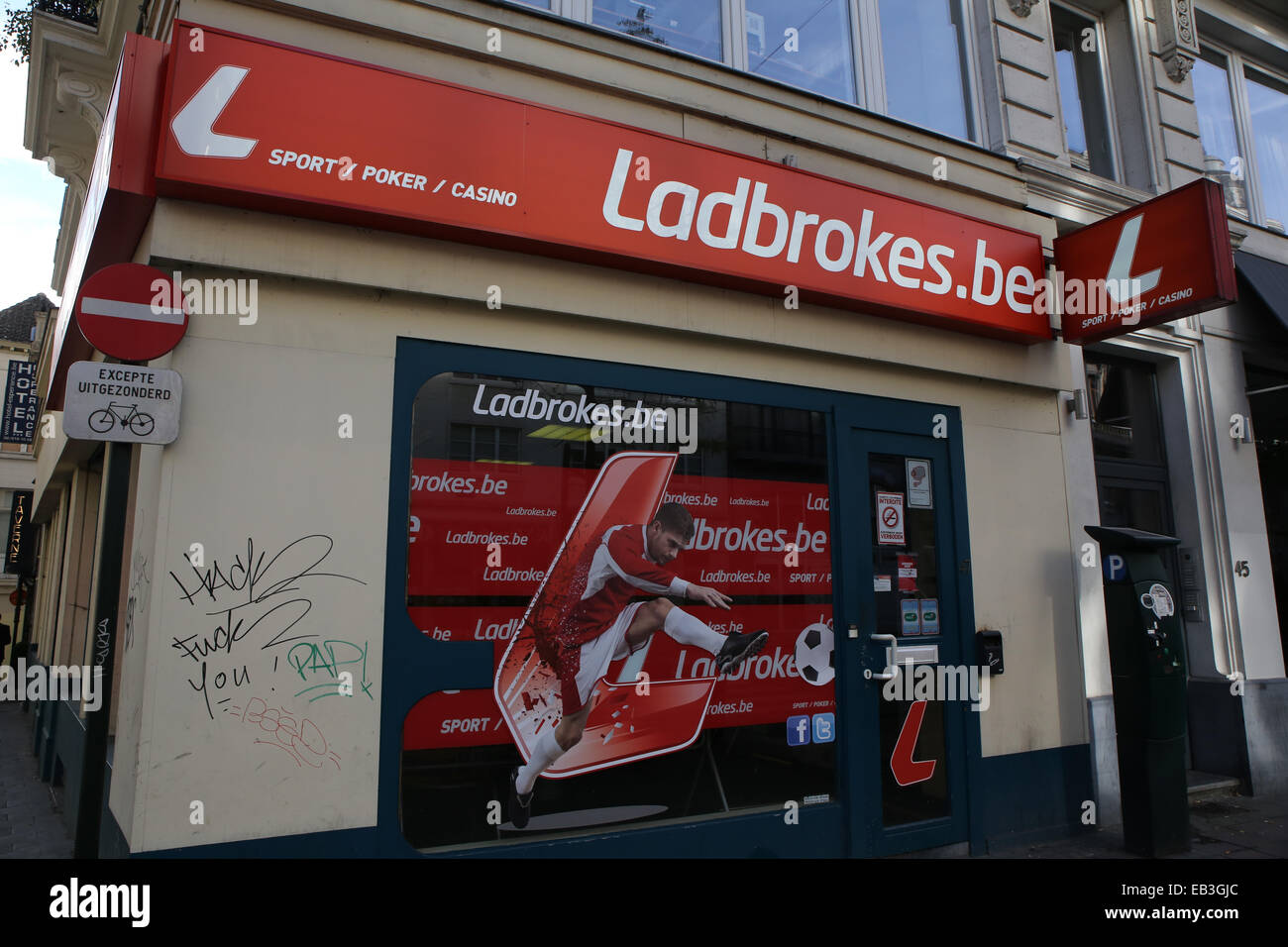 Ladbrokes hi-res stock photography and images - Alamy