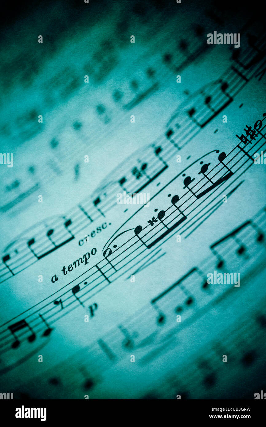 Musical score sheet music hi-res stock photography and images - Alamy