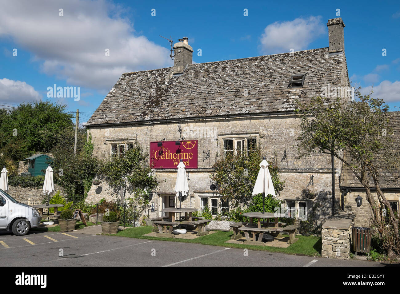 The Catherine Wheel public house and restaurant Bibury Gloucestershire ...