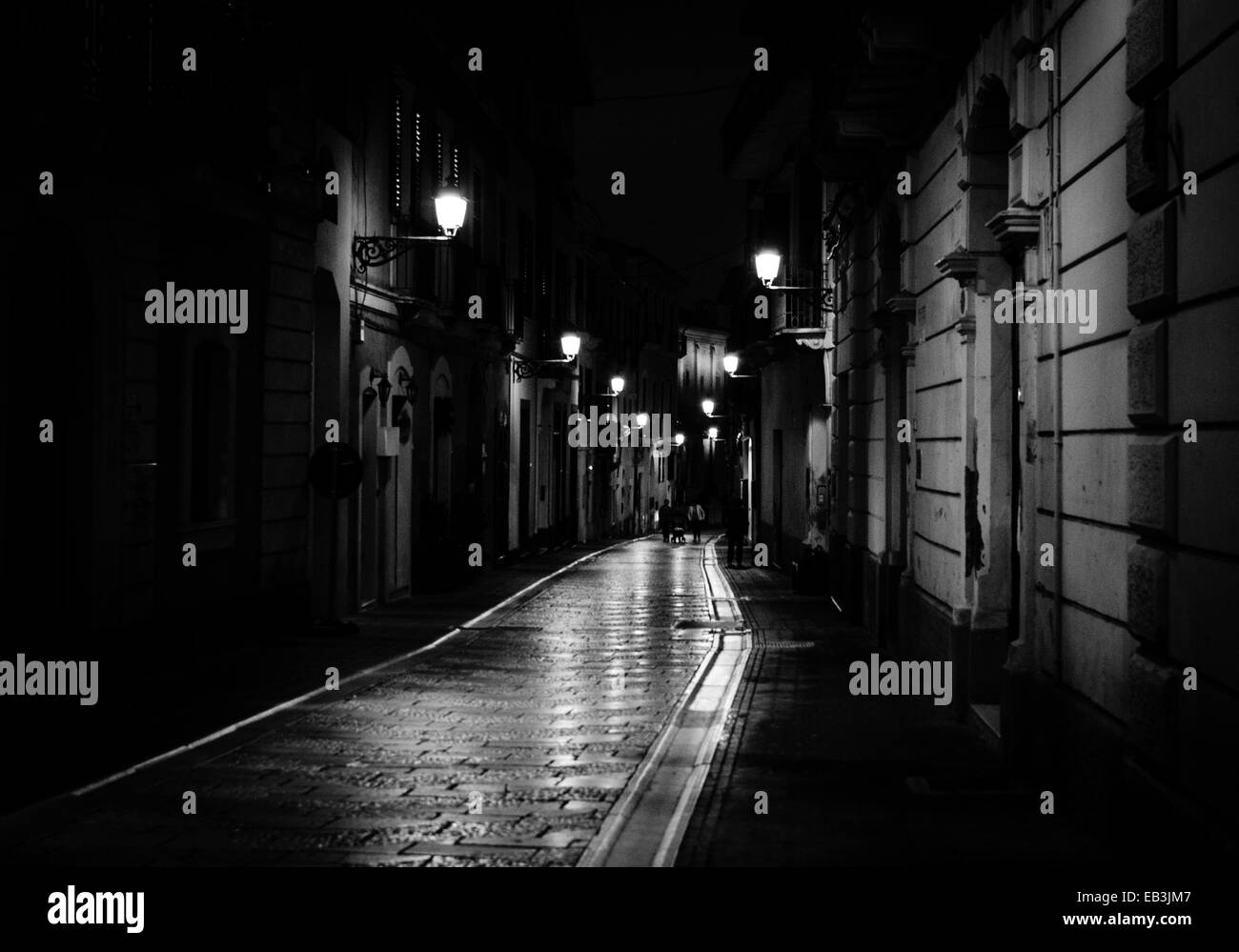 Night street scene during Black and White Stock Photos & Images - Alamy