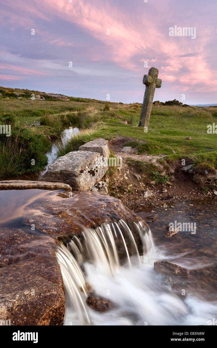 Windy post hi-res stock photography and images - Alamy