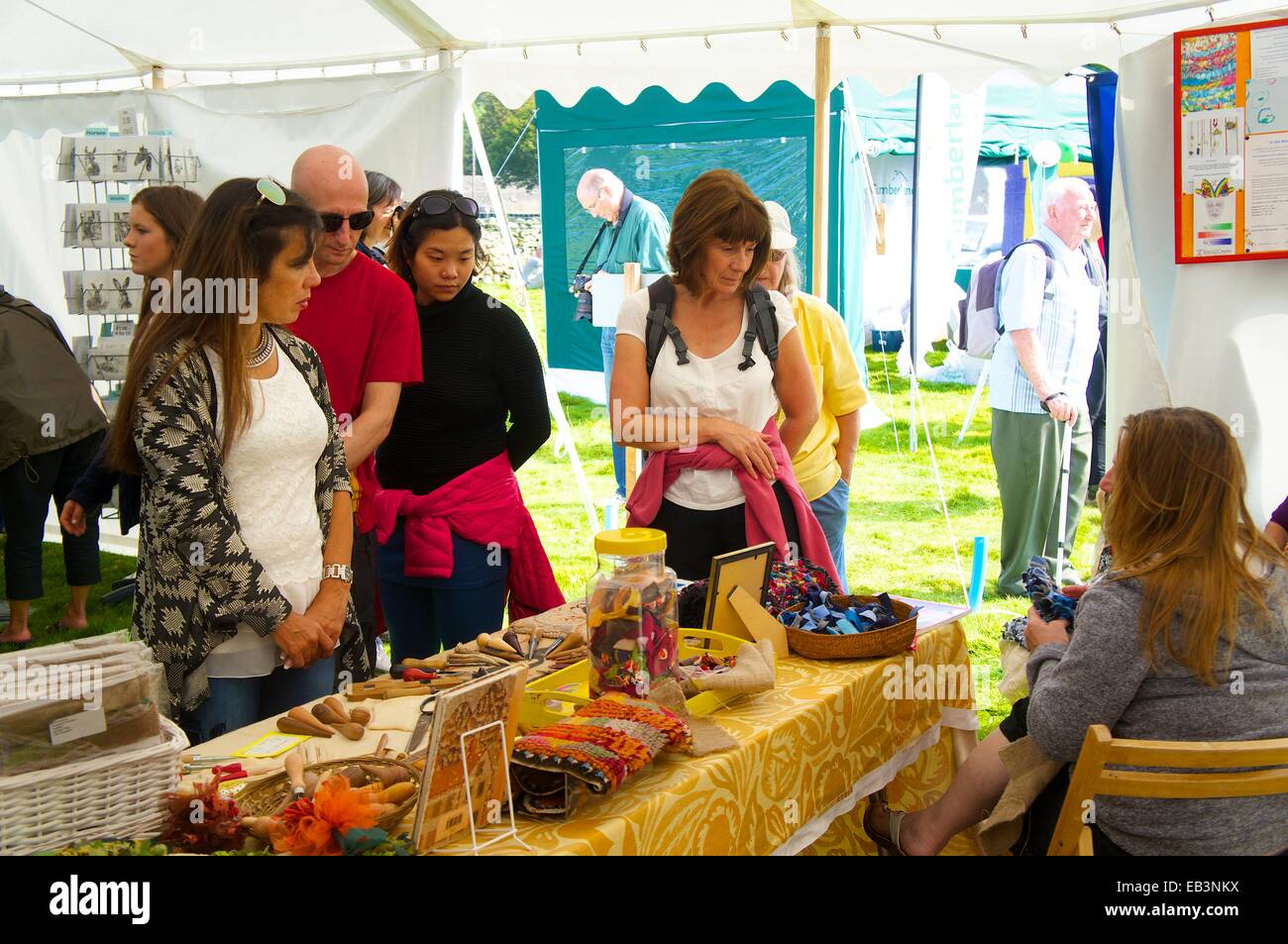 Craft stall uk hi-res stock photography and images - Alamy