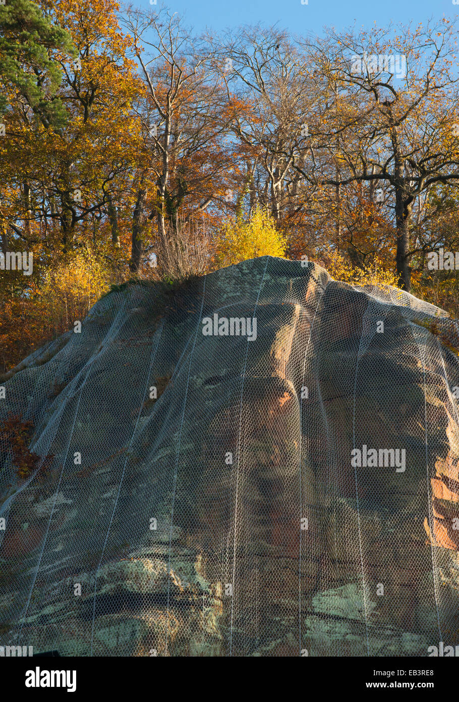 Rock netting hi-res stock photography and images - Alamy