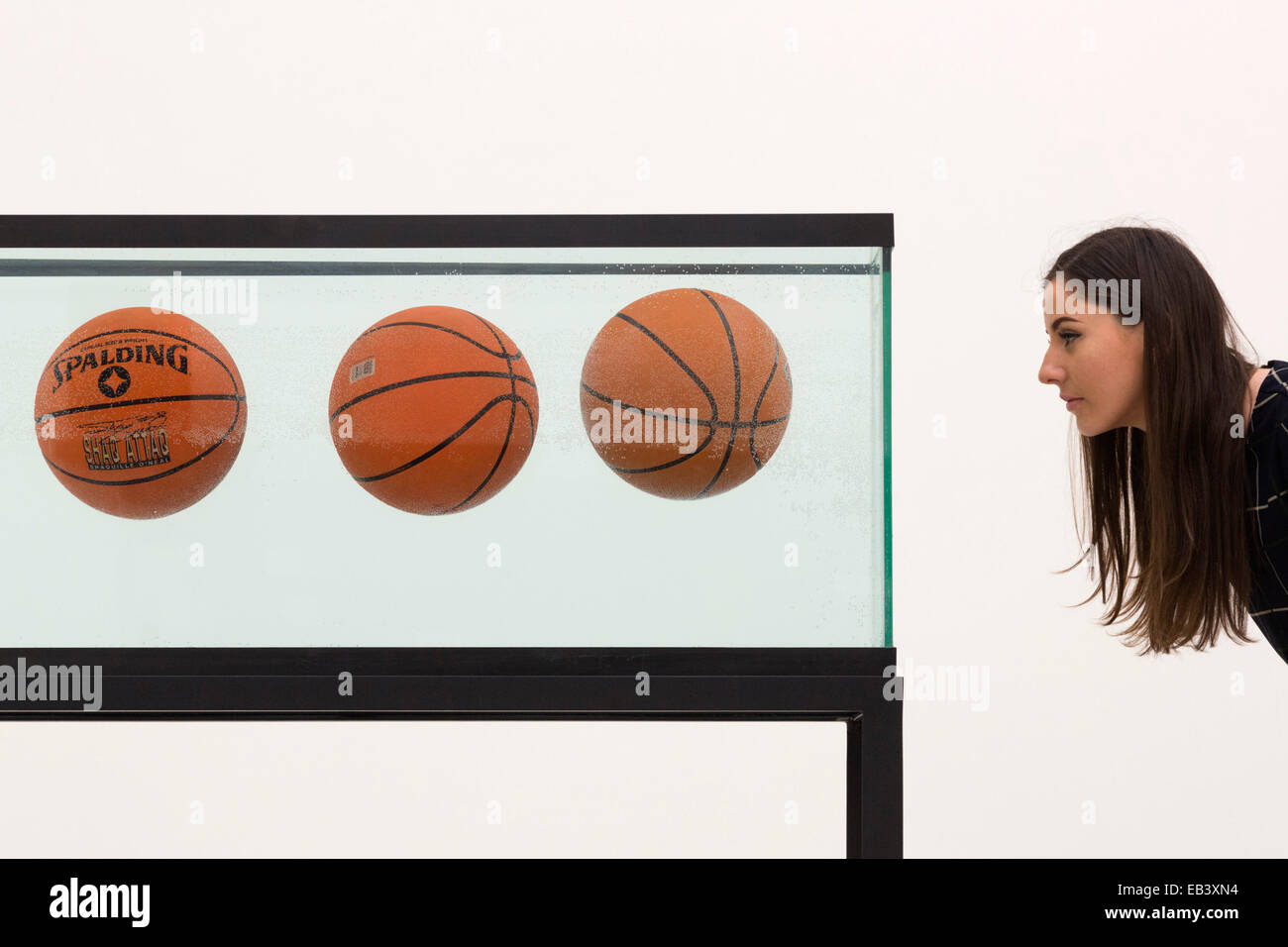 Three ball total equilibrium tank hi-res stock photography and images ...